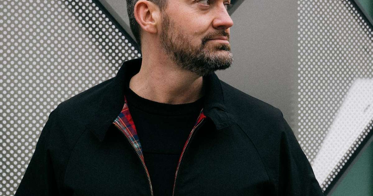 Fritz Kalkbrenner unveils new single "fall between the cracks" and ...